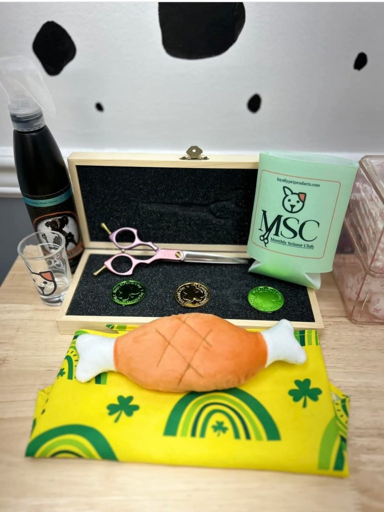 Subscription – Monthly Scissor Club Elite - Loyalty Pet Products